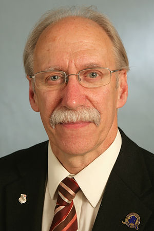 Luke Hopkins resigns from Alaska gasline board to run for state senate ...