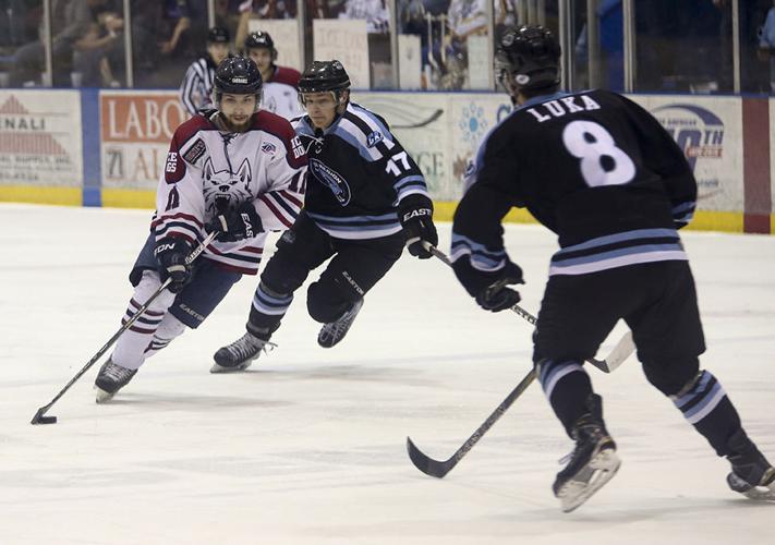 Chill crush Ice Dogs 6-1 in NAHL playoffs opener | Ice Dogs | newsminer.com