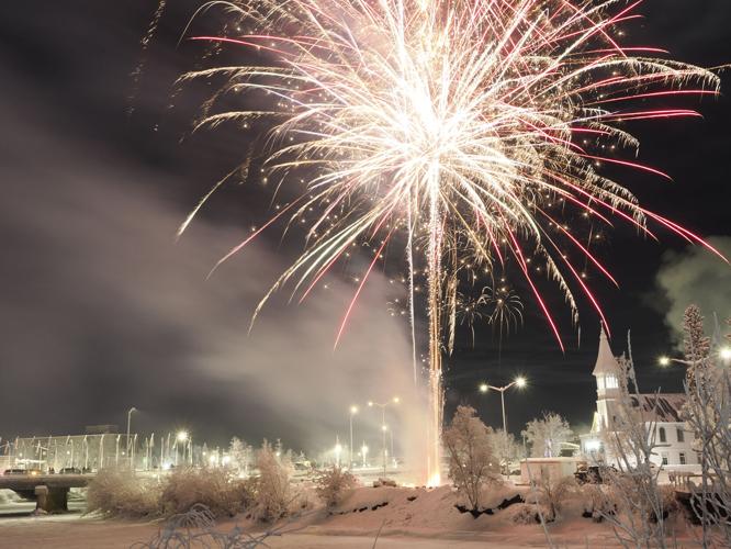 Winter Solstice Festival greets shortest day of the year with fireworks ...