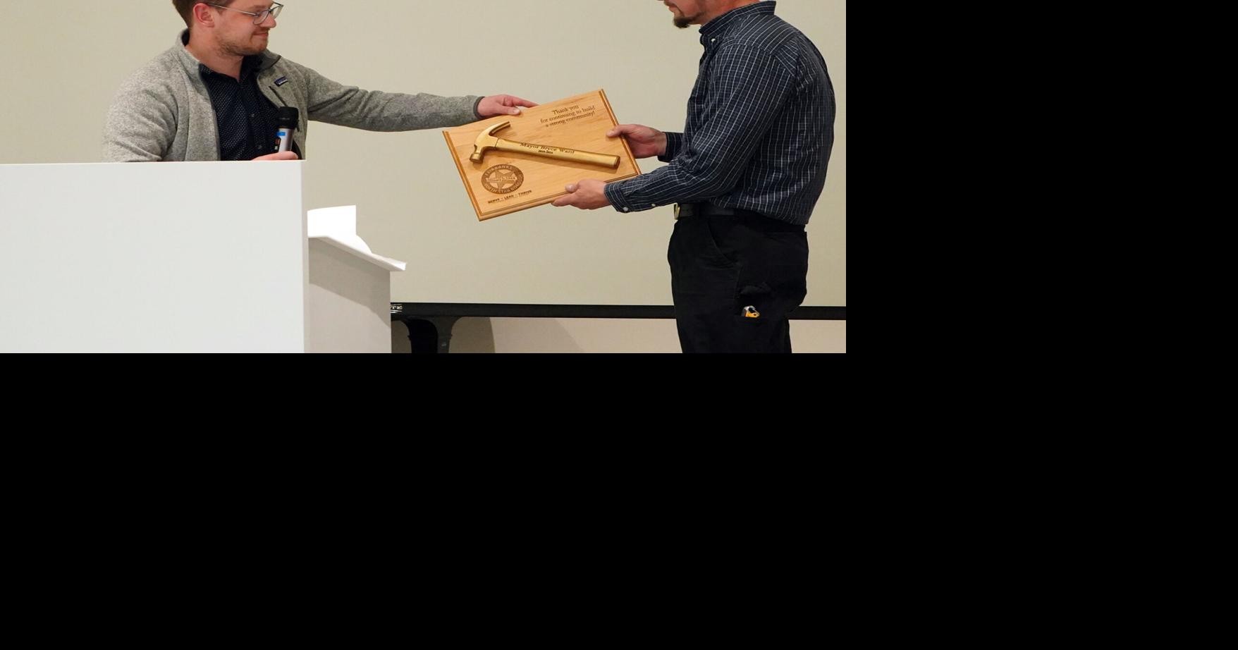 Mayor Bryce Ward receives an affectionate send off as his end of term ...