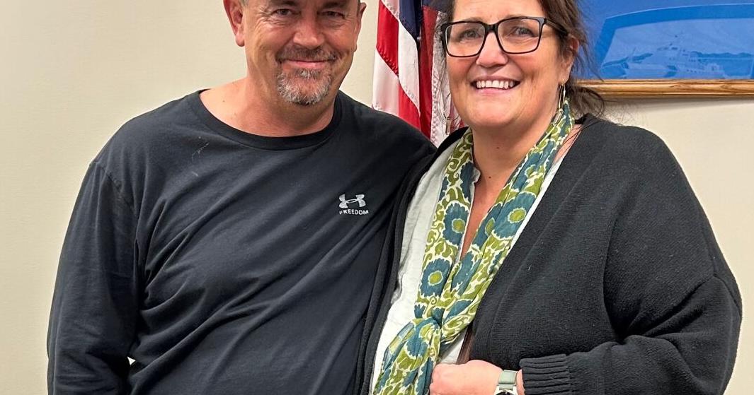 Troopers honor retiring Cantwell trooper Gordon Young and his wife ...