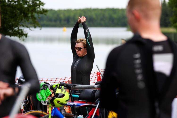 Brian Medley, Morgan Aldridge cruise to wins in North Pole Triathlon ...