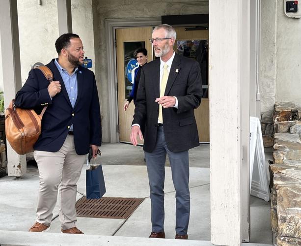 AmeriCorps CEO visits Fairbanks, tours Alaska | Local News | newsminer.com