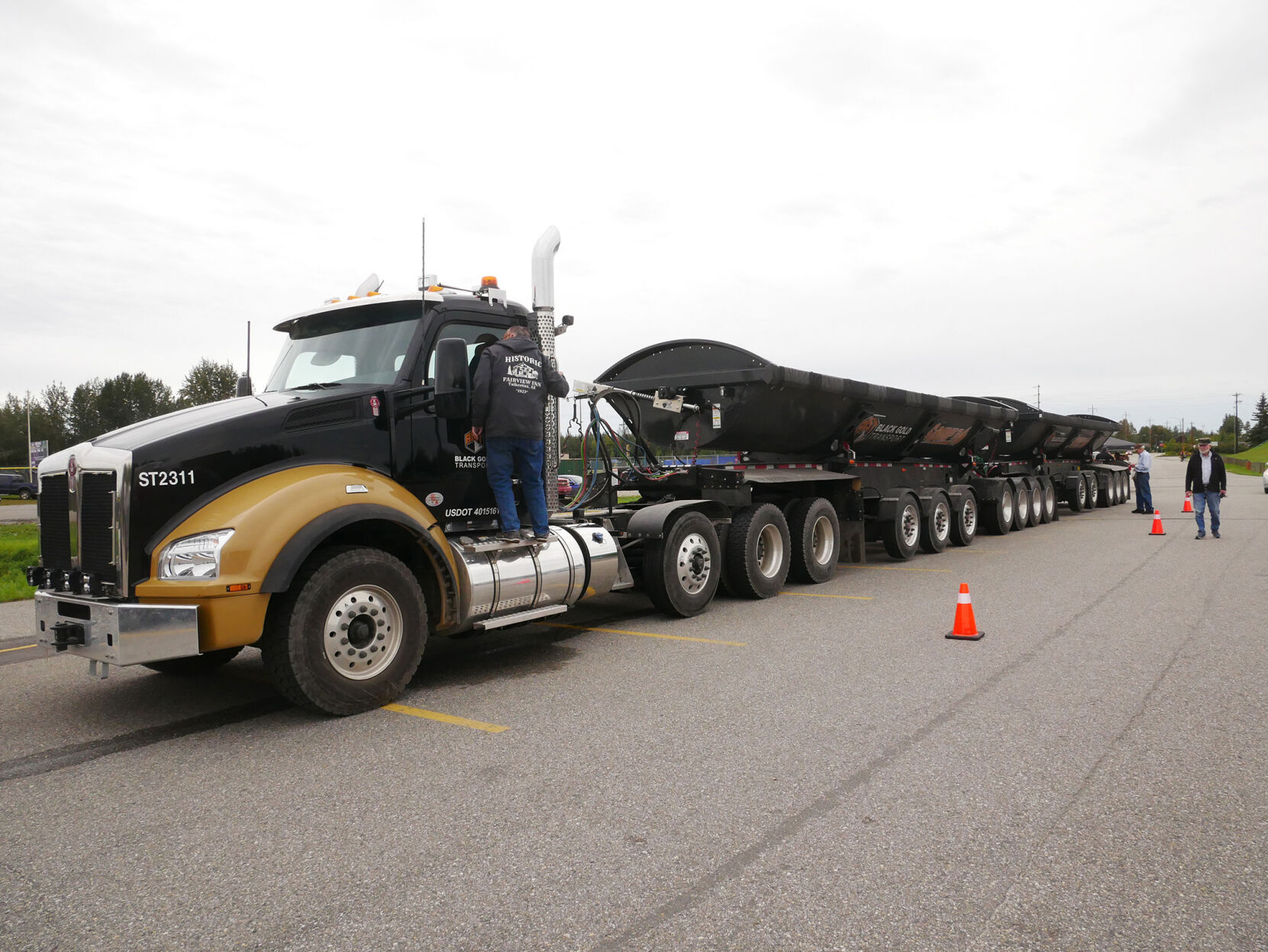 Black Gold truck, Eagle Transport truck collide on Richardson Highway ...