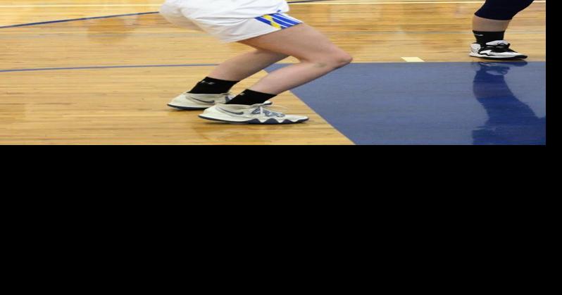 Ekko Hopkins and Taryn Lindsey suit up for Nanooks women's basketball ...