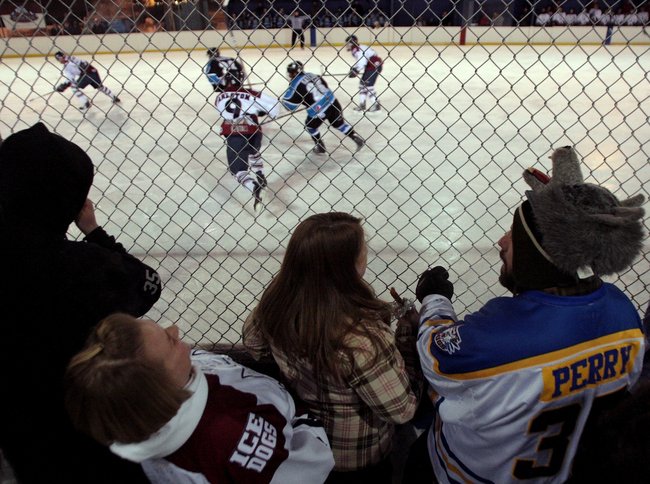 Fairbanks Ice Dogs lose two straight to Wenatchee Wild after clinching ...