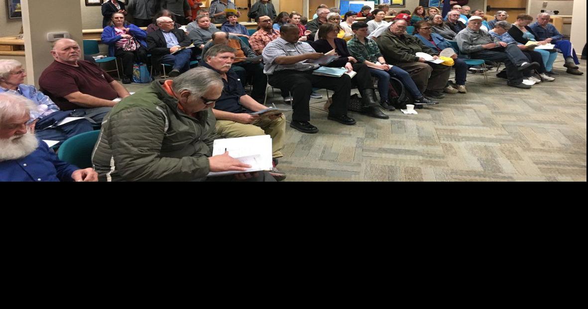 Fans of Mary Siah flood assembly chambers | Local News | newsminer.com