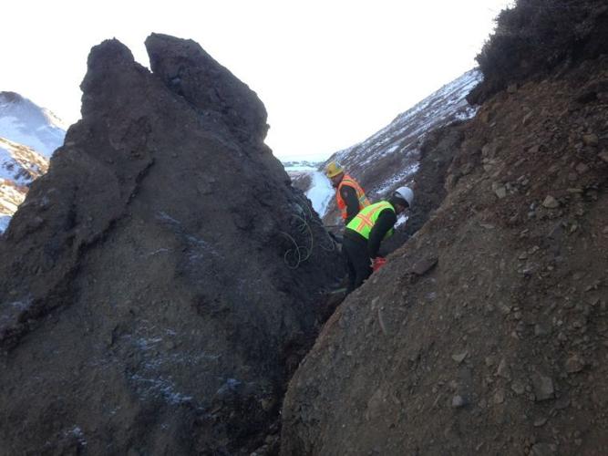 Crews clear huge landslide from Denali Park Road | Alaska News ...