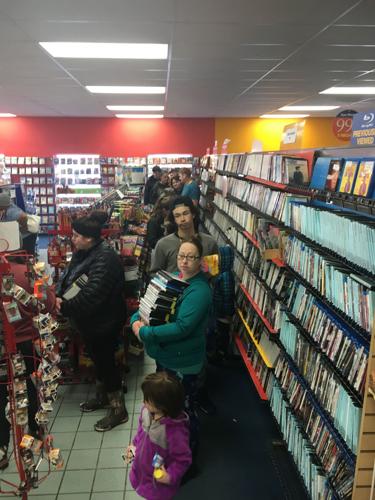 One of last Blockbuster Video stores set to close in North Pole | Local ...