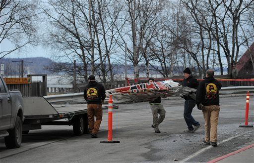 Pilot killed in Anchorage crash wasn't authorized to fly plane | Alaska ...