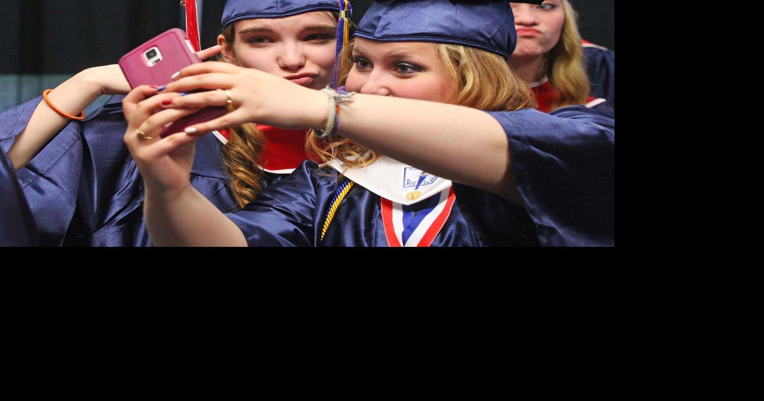 Bethany Barrow's Instagram, Twitter & Facebook on IDCrawl