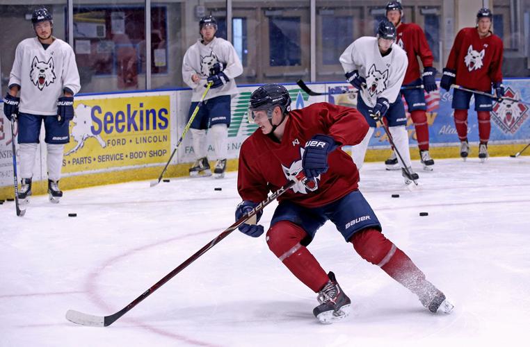 Ice Dogs fall in shootout at Showcase | Ice Dogs | newsminer.com