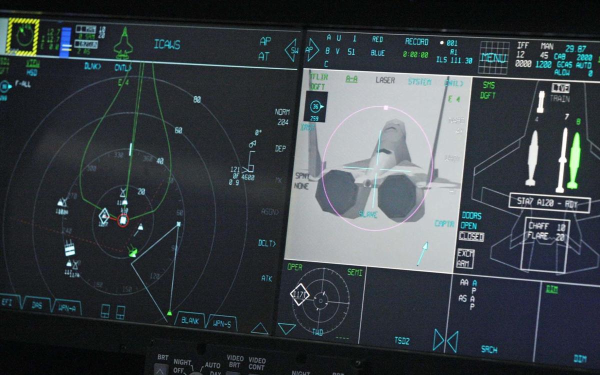 Fairbanksans try a F-35 in a simulator from Lockheed Martin | Local ...