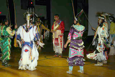 Lakota Sioux Dance Theatre brings vibrant performance to Fairbanks ...
