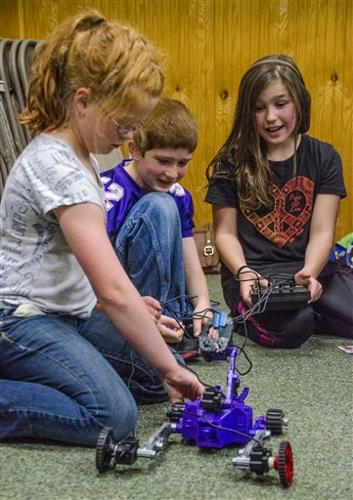 Kids build robots, explore engineering ingenuity | Alaska News ...