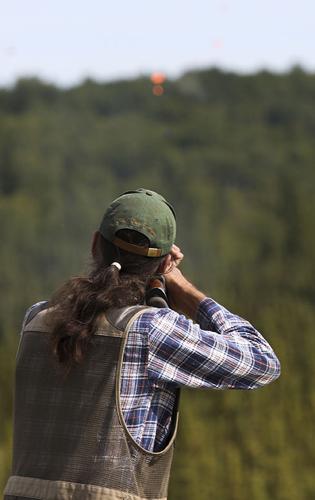 Dan Glaves wins second-straight singles title in shootout | Local ...