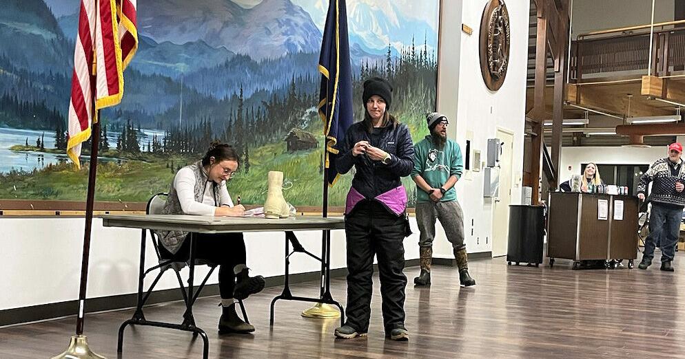 Mushers draw bib numbers for 2024 Yukon Quest Alaska races | Mushing ...