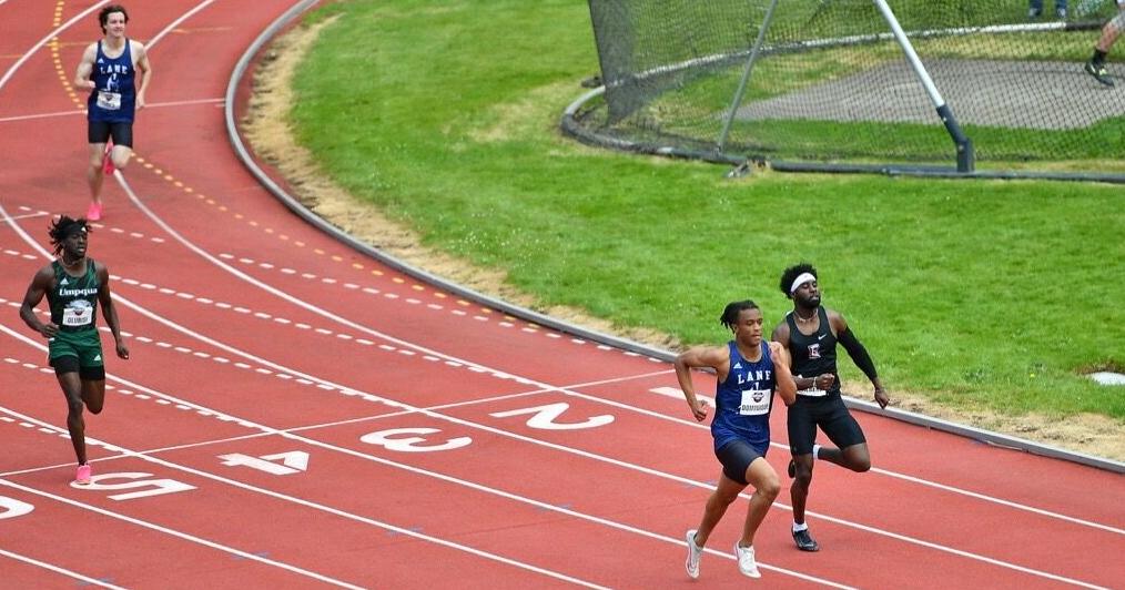 West Valley graduate Eliyah Dominique is sprinting to junior college ...