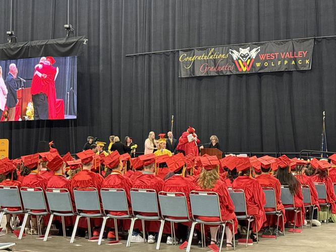 West Valley Wolfpack heads into the wild | Local News | newsminer.com