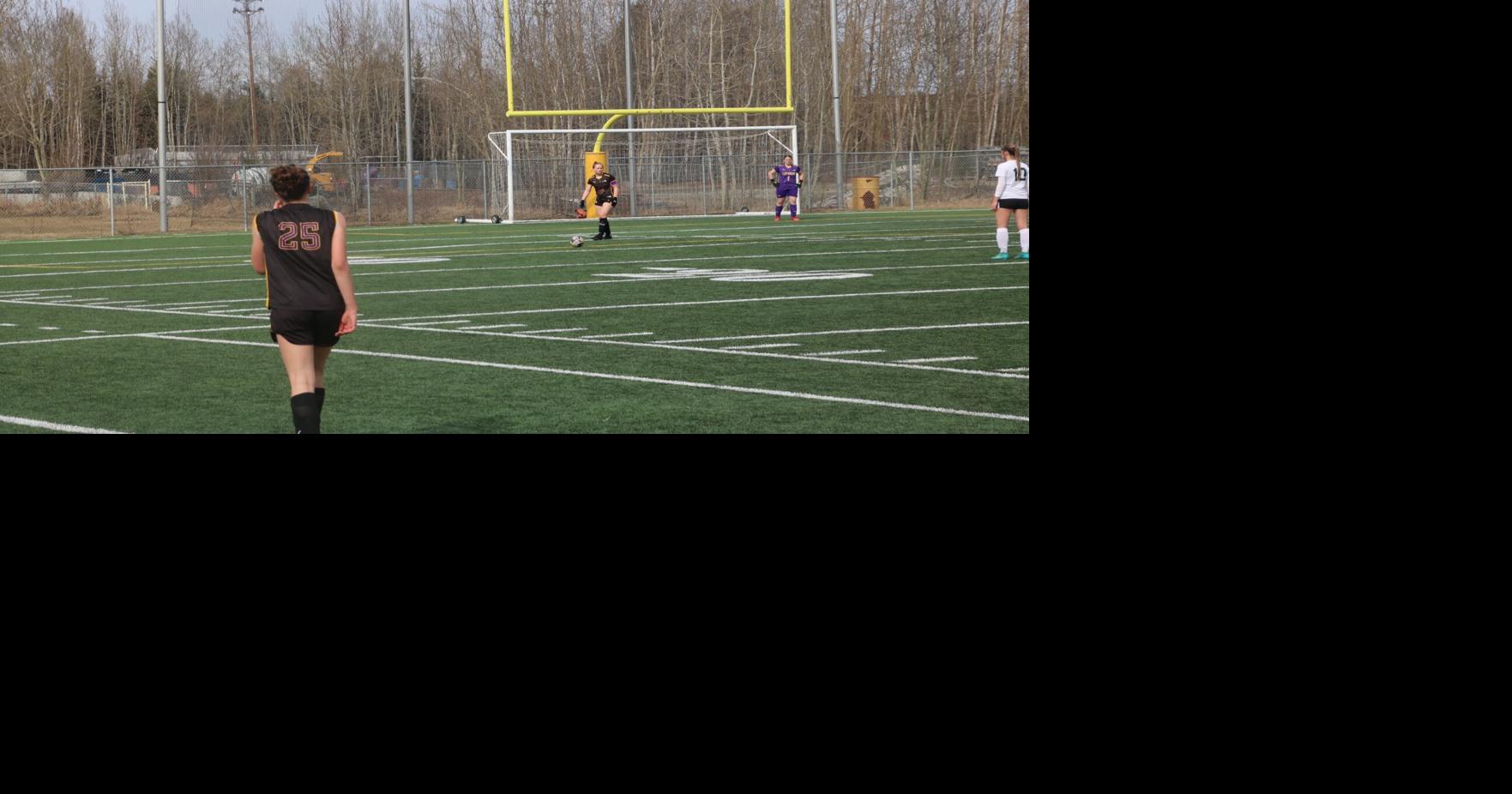 Lathrop girls soccer falls 2-0 to Colony | High School | newsminer.com