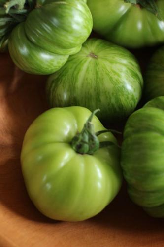 Turn your leftover green tomatoes into a fresh salsa verde | Food ...