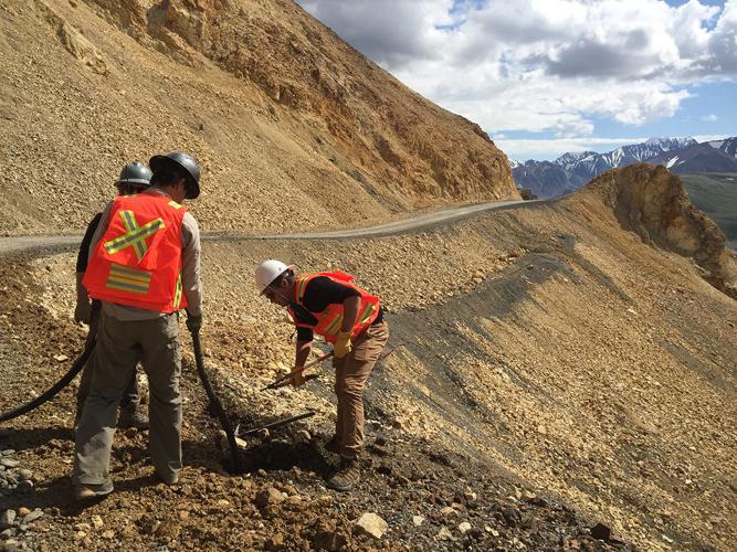 Pretty Rocks landslide closes Denali Park Road at Mile 42 | Alaska News ...