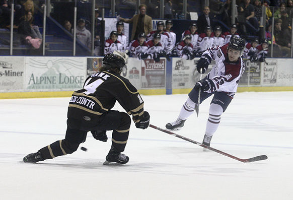 Ice Dogs dominate Brown Bears in home-opener | Ice Dogs | newsminer.com
