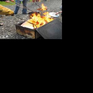 Art of raku pottery blazes to life under Alaska's Midnight Sun ...