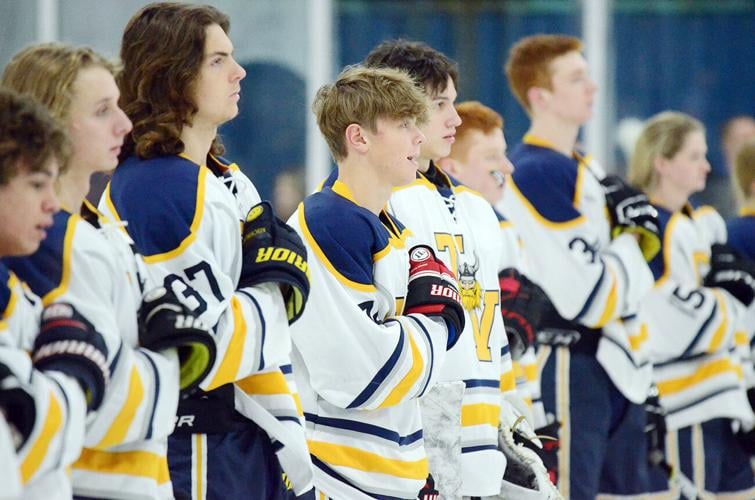Tri-Valley hockey team hits the road for games across Alaska | High ...