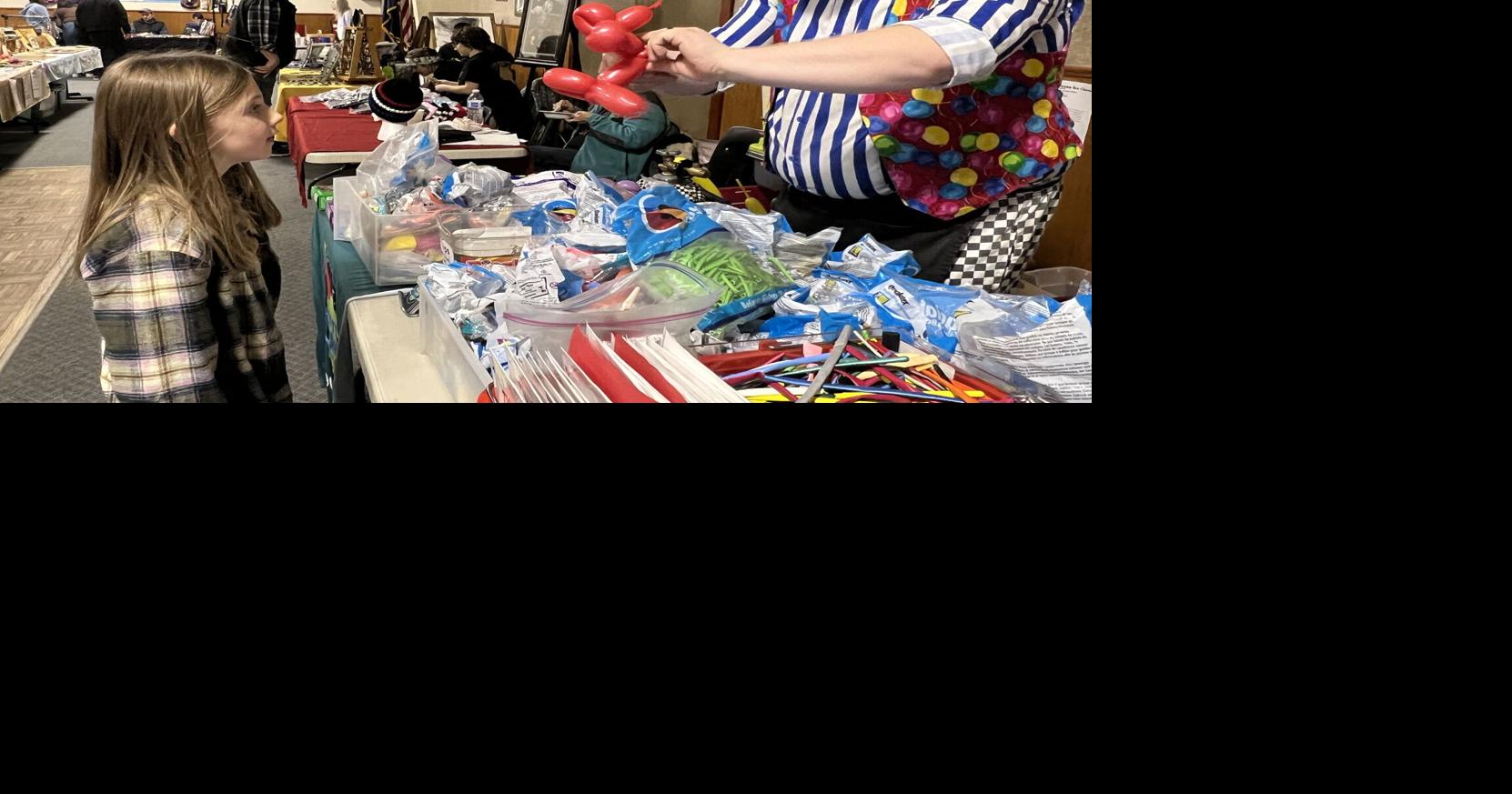 Pop goes the artistry: Balloon master takes on Guinness with 12-foot ...