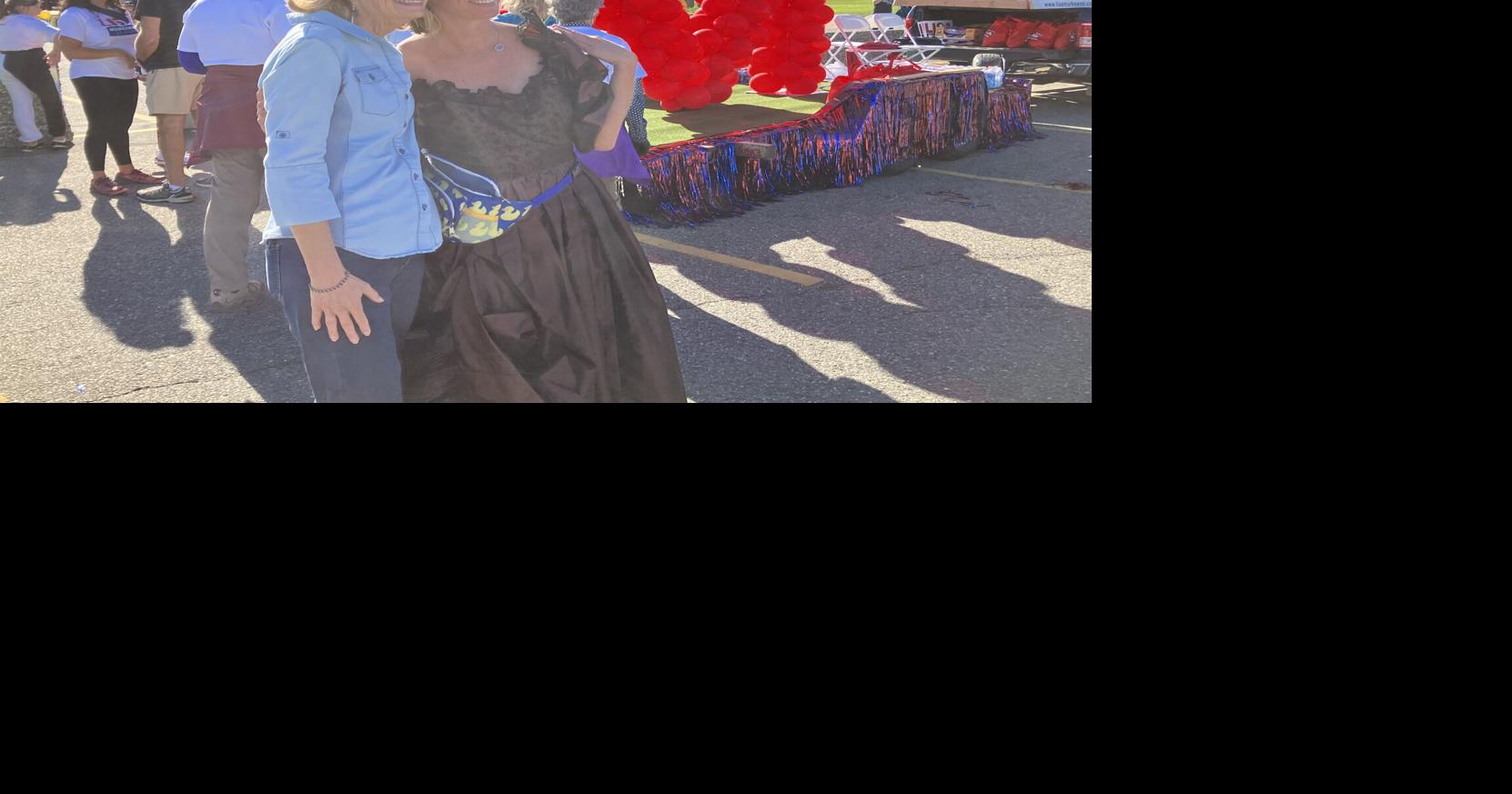 Alaska politicians bring campaigns to Golden Days Parade | Politics ...