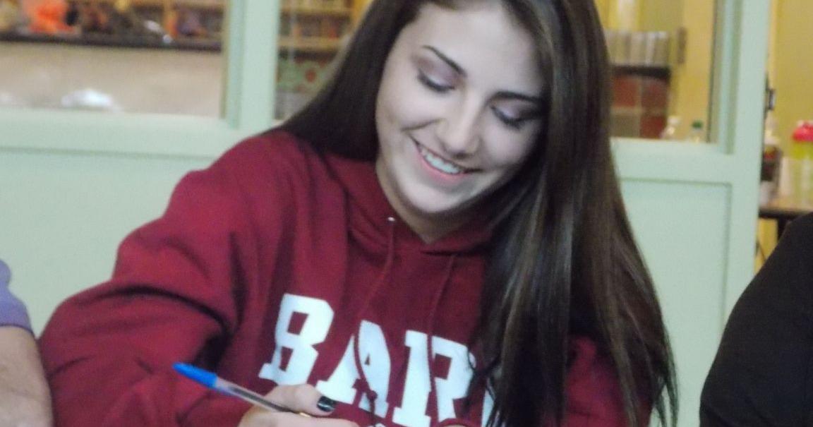 Hutchison’s Katie Hopper inks D-III letter with New York's Bard College ...
