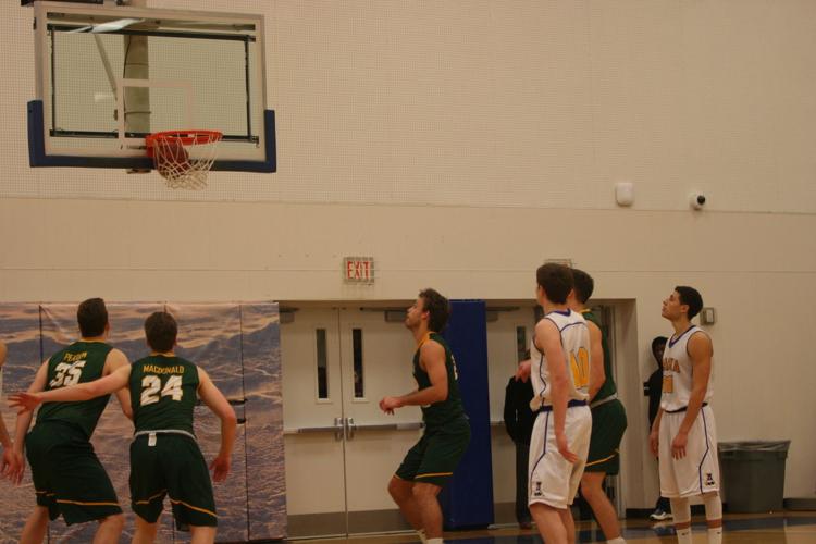 One Sweet Finish: Last-second free throws help UAF men's basketball top ...