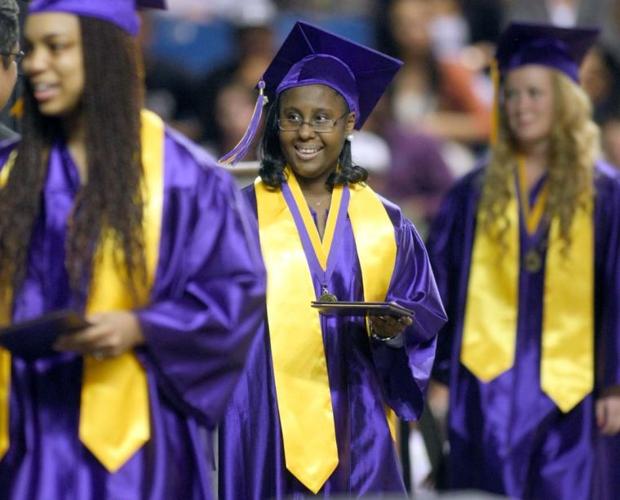 A graduation celebration: Lathrop student endured dialysis, kidney ...