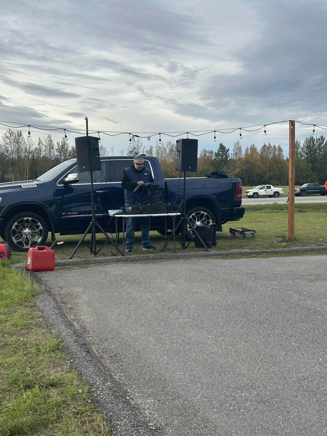 Behind the scenes of the Equinox Marathon | Local | newsminer.com