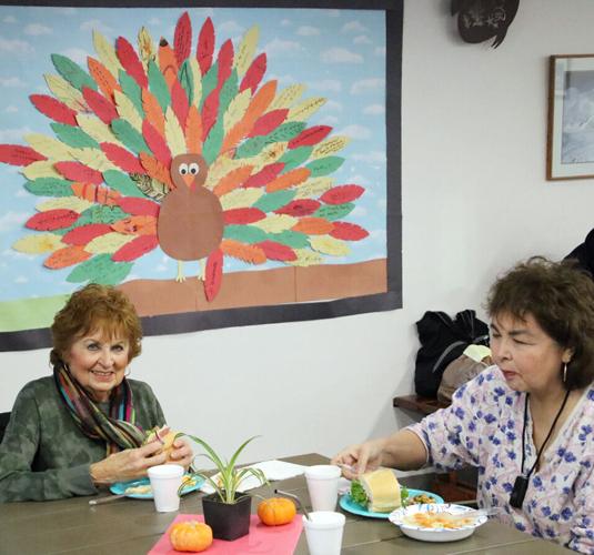 Seniors gather for Thanksgiving at Mary Siah Rec Center | Local News ...