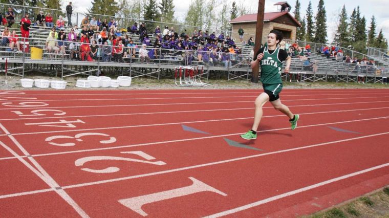 Wolfpack, Delta runners shine at regionals | High School | newsminer.com