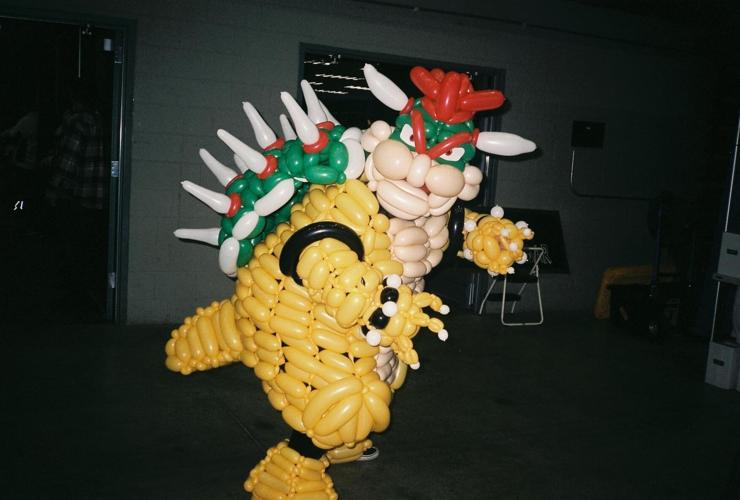 Pop goes the artistry: Balloon master takes on Guinness with 12-foot ...