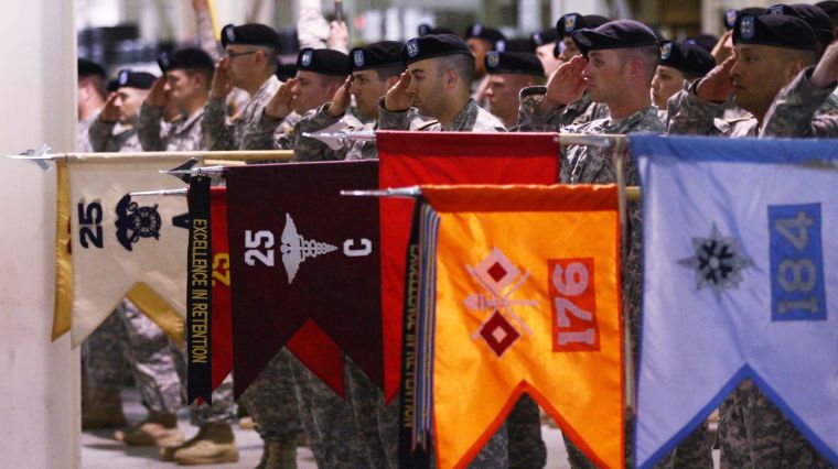 Hundreds gather at ceremony for new Stryker commander | Local News ...