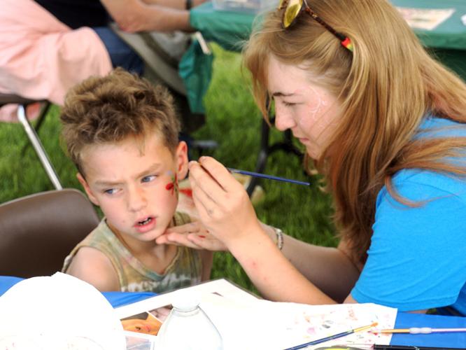 People take a walk on the artsy side at Creamer's Field | Local News ...