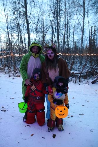Fairbanksans venture down the spooky trail | Local News | newsminer.com