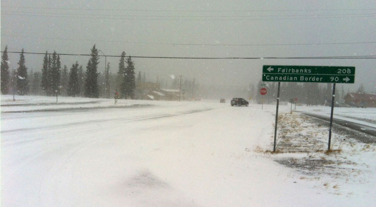 Heavy snow slams Interior Alaska highways | Local News | newsminer.com