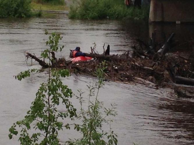 Two rescued when canoe gets stuck in Chena River flood debris ...