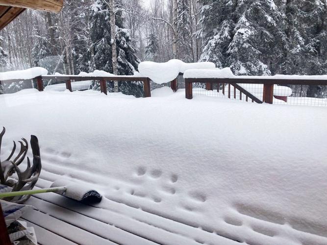 Fairbanks digs itself out of fallen snow | Local News | newsminer.com
