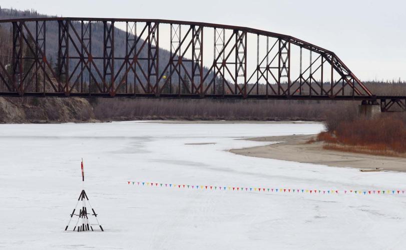 Nenana Ice Classic makes final ice measurement | Local News | newsminer.com