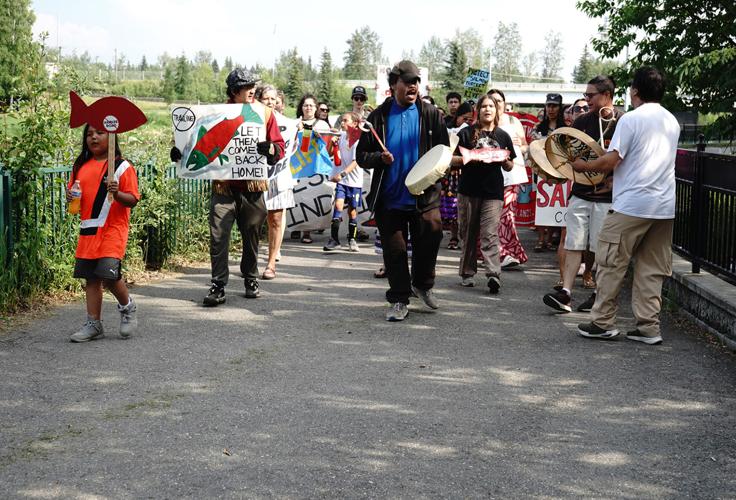 Protesters rally for Yukon salmon survival | Local News | newsminer.com