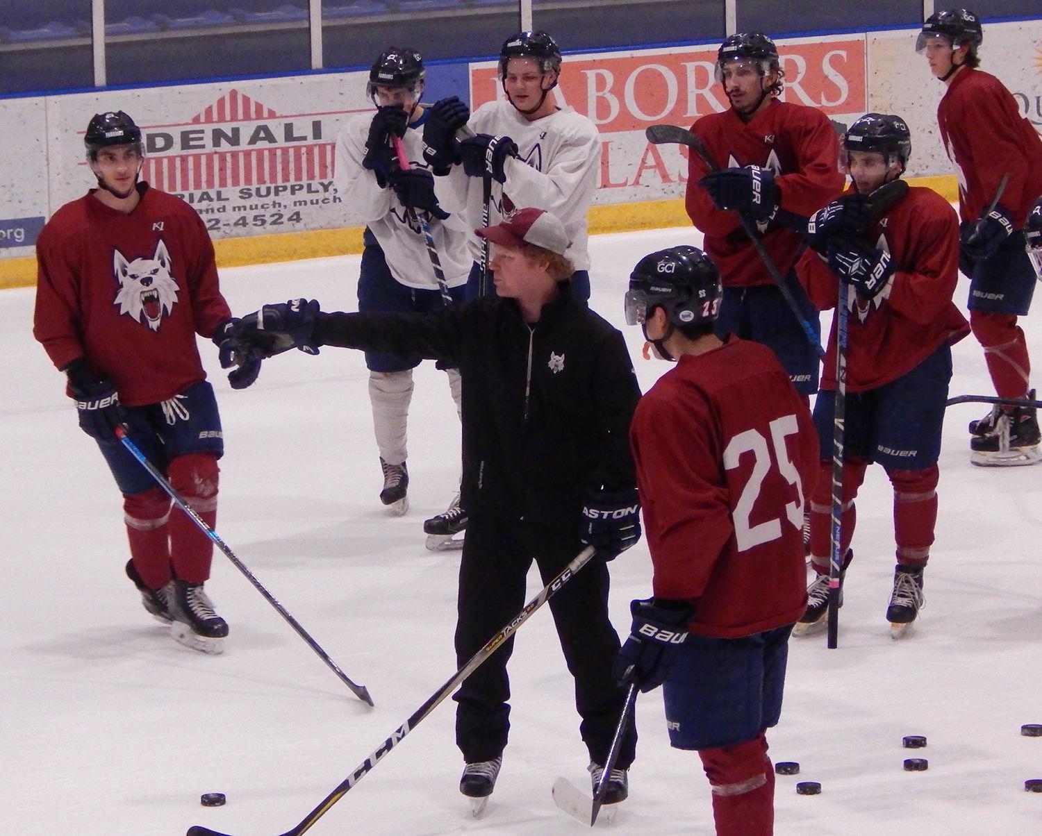 Ice Dogs open NAHL series with Pilots | Sports | newsminer.com