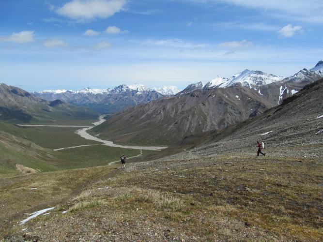 Twelve adventurous competitors tackle 100-mile Alaskacross course ...