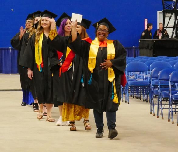 'Be resilient:' UAF celebrates 101st graduation ceremony | Local News ...