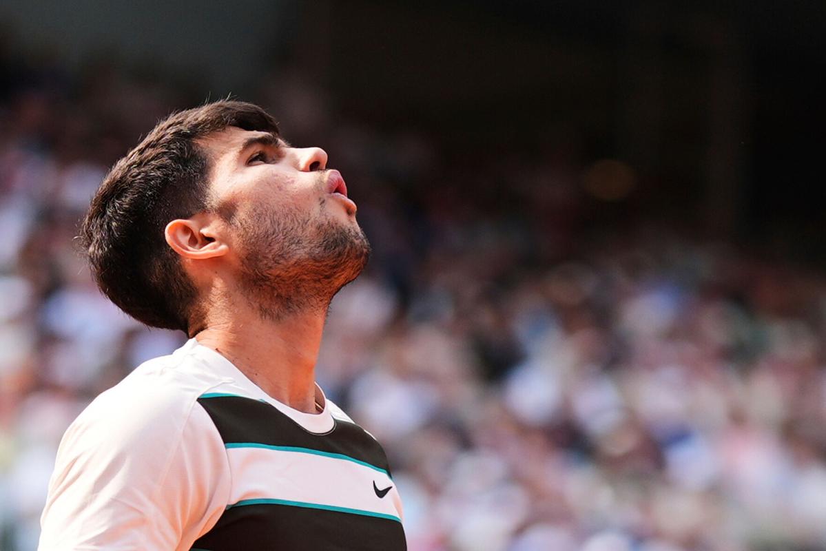 Carlos Alcaraz pulls out of Wimbledon because of wrist injury ...